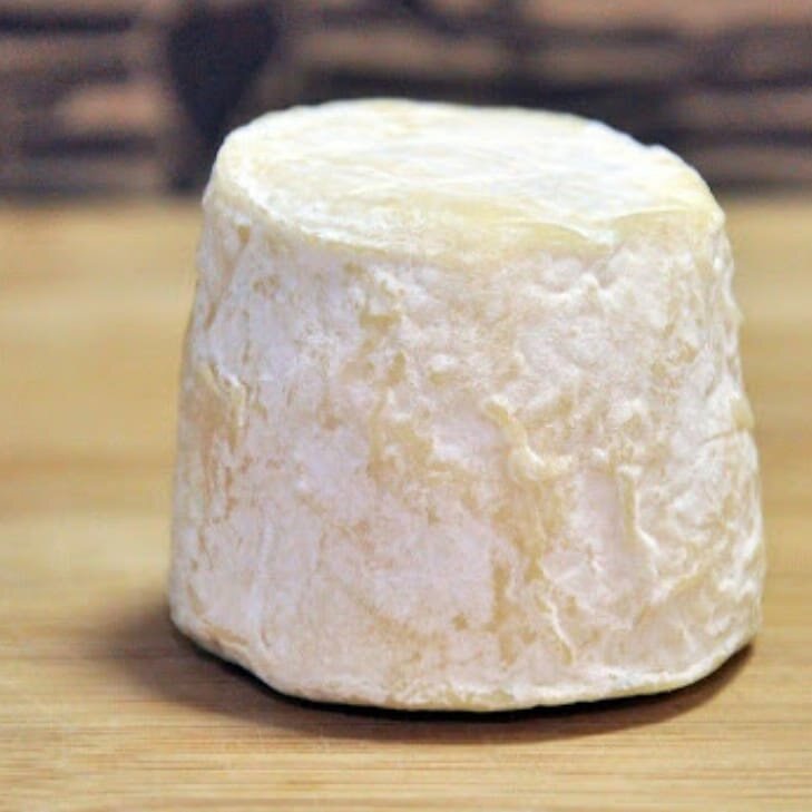 Mandıra Cheese factory Island, Tulskaya oblastı, foto