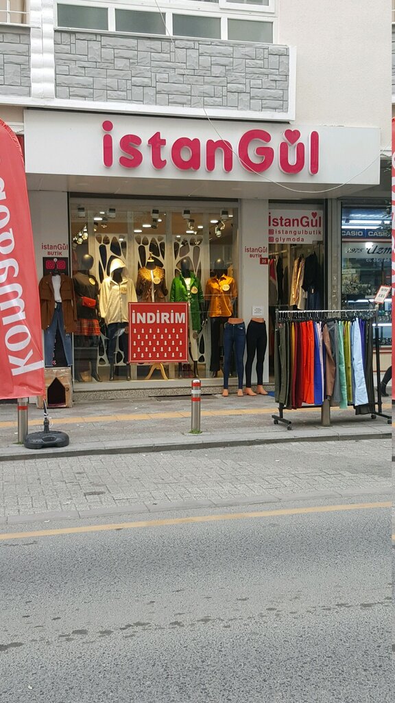 Giyim mağazası İstangül Butik, İstanbul, foto