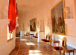 Gatchina Palace (Krasnoarmeyskiy prospekt No:1), müzeler ve sanat galerileri  Gatchina'dan