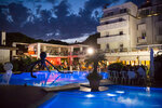Hotel Cavallino Bianco (Cavallino-Treporti, Via Fausta 304), otel  İtalya'dan