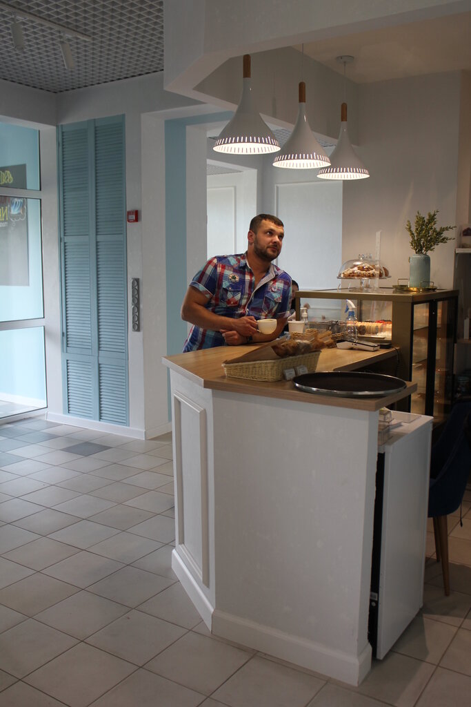 Al götür kahve Minutka Sladosti, Mytişçi, foto