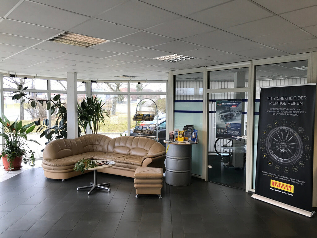 Jant ve lastikçiler Drz Dresdner Reifen Zentrale GmbH, Saksonya, foto