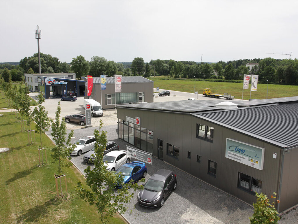 Karavan Liebl Fahrzeugtechnik und Vermietung, Bavyera, foto