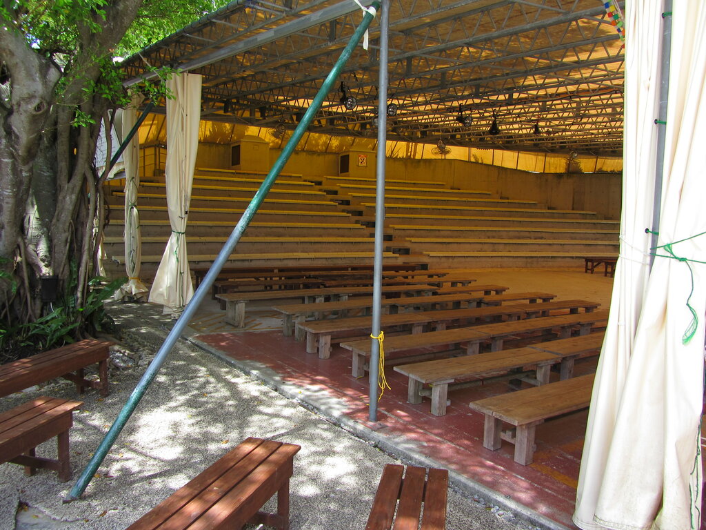 Tiyatrolar Eisa Plaza, , foto