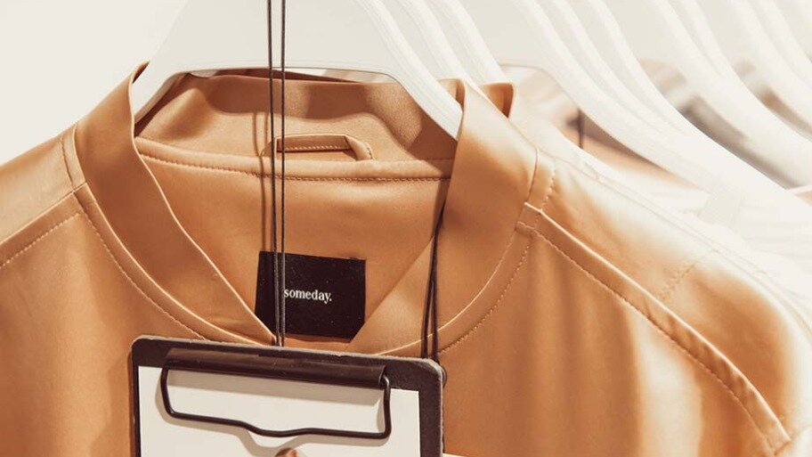 Tekstil ekipmanları Keller-Warth Trendstore, Baden‑Wurttemberg, foto