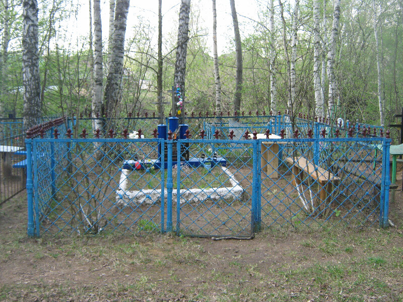 Anıt, heykel Братская могила советских воинов, Ohansk, foto