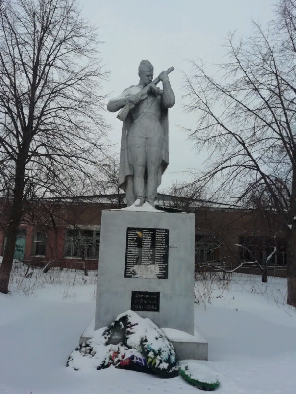 Anıt, heykel Погибшим воинам в годы Великой Отечественной войны, Malmyzh, foto