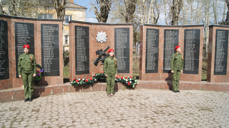 Anıt, heykel Воинам-землякам, погибшим в годы Великой Отечественной войны, Usolye, foto