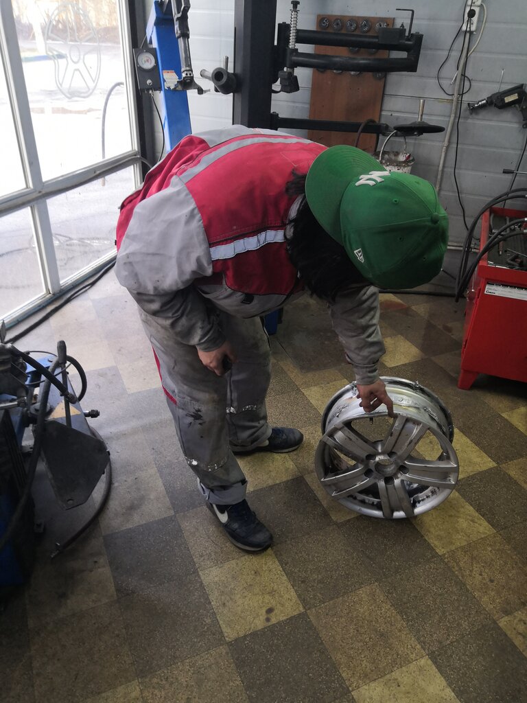 Oto lastik tamiri JS-Shina, Saint‑Petersburg, foto
