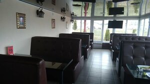 Шафран (ulitsa Chernyakhovskogo No:2А), kafe  Krupki'den