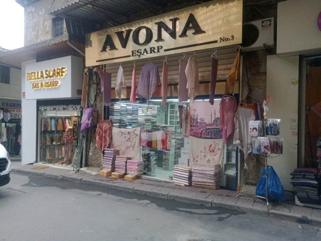 Tuhafiyeler Avona Eşarpları, İstanbul, foto