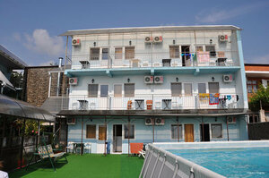 Gostevoy dom U Andreya (ulitsa Shevchenko No:22А, Lazarevskoe Residential District, Sochi), otel  Soçi'den