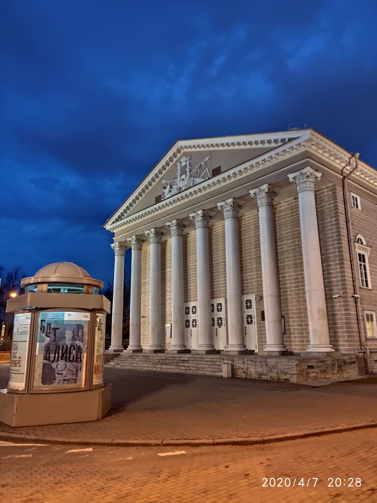 Taş ürünler ve yapılar Kamenny ostrov, Saint‑Petersburg, foto