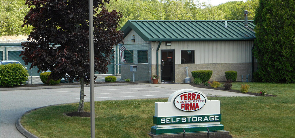 Depo hizmetleri Terra Firma Self Storage, Connecticut Eyaleti, foto