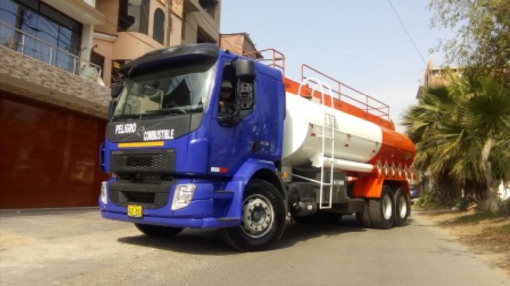 Petrol ve gaz firması Pecologico S. A. C, Lima, foto