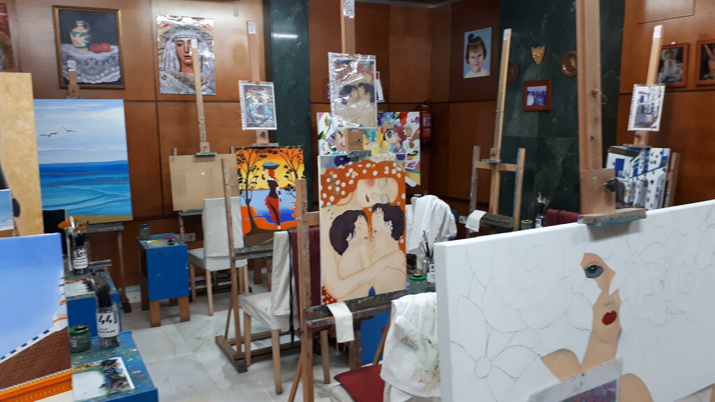 Sanat okulları Grupo Veladura, Sevilla, foto