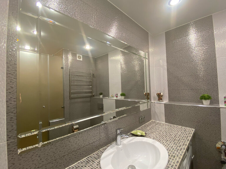 Ayna yapımı ve montaj hizmetleri NWGlass, Saint‑Petersburg, foto