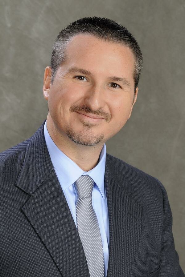 Yatırım fonu firmaları Edward Jones - Financial Advisor: Ben Payne, Cleveland, foto