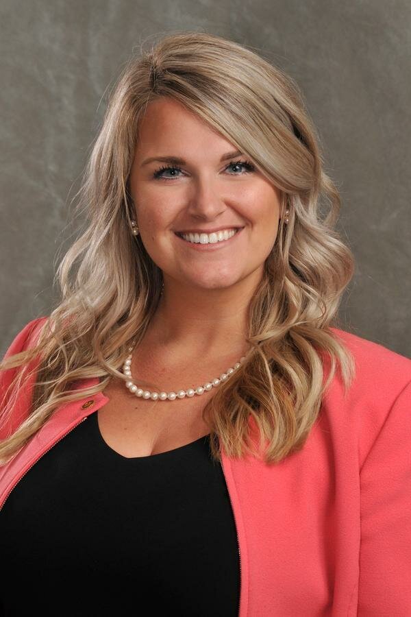 Yatırım fonu firmaları Edward Jones - Financial Advisor: Madison Wilkinson, Aams™, Orlando, foto