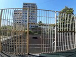 Спортивная площадка (Krasnodar Territory, Sochi, Bytkha Microdistrict, Yasnogorskaya ulitsa), spor alanı  Soçi'den