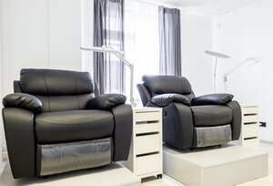 Beauty zone 221 (Gzhatskaya Street No:22к1), kaş ve kirpik salonu  Saint‑Petersburg'dan