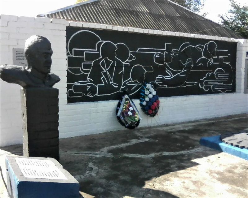 Anıt, heykel Воинам Великой Отечественной войны, Rostovskaya oblastı, foto