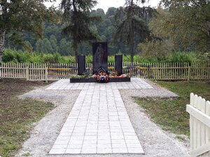 Погибшим в годы ВОВ (Kemerovo — Kuzbass Region, Yashkinskiy munitsipalny okrug, derevnya Botyevo), anıt, heykel