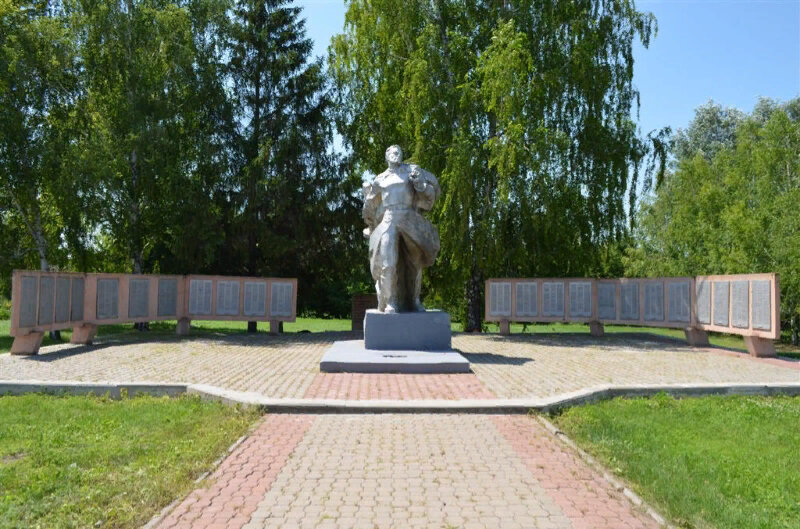 Anıt, heykel Братская могила, Belgorodskaya oblastı, foto