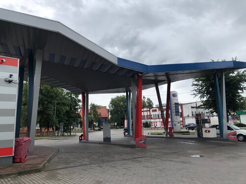 Benzin istasyonu Surgutneftegas, Gusev, foto
