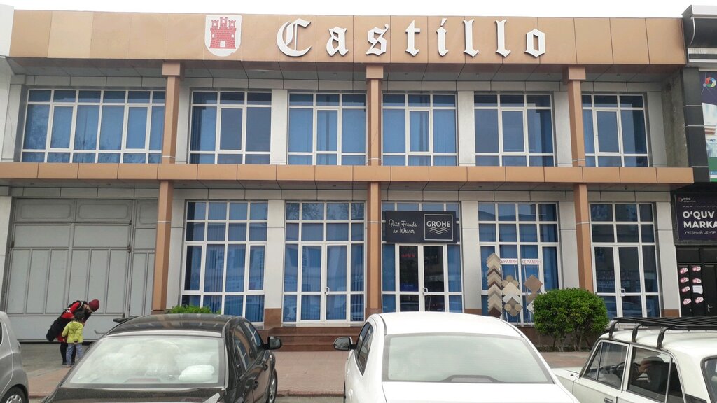 Banyo ve klozet mağazaları Castillo, Fergana, foto