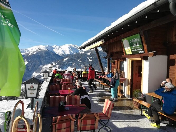 Bar Schlittenstadl-Sonnalm Familie Eberharter, Tirol, foto