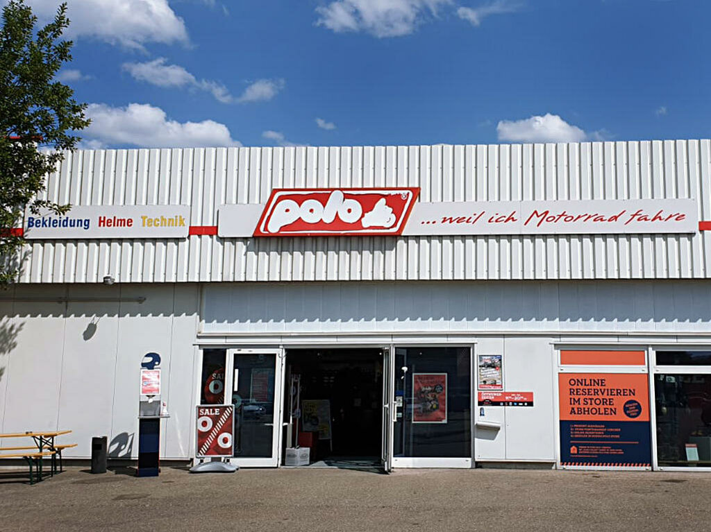 Motosiklet yedek parçaları Polo Motorrad Store Göppingen, Baden‑Wurttemberg, foto