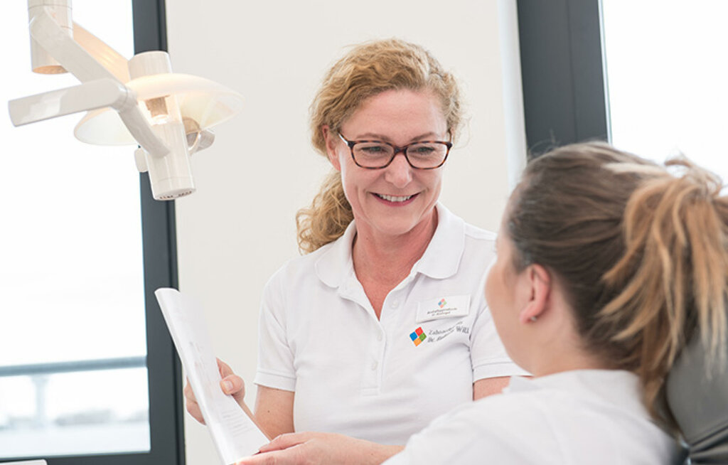 Özel ağız ve diş sağlığı klinikleri ve muayenehaneleri Zahnarztpraxis Dr. Andreas Will Zahnheilkunde Zahnimplantate und kosmetische Zahnbehandlung München Giesing, Münih, foto
