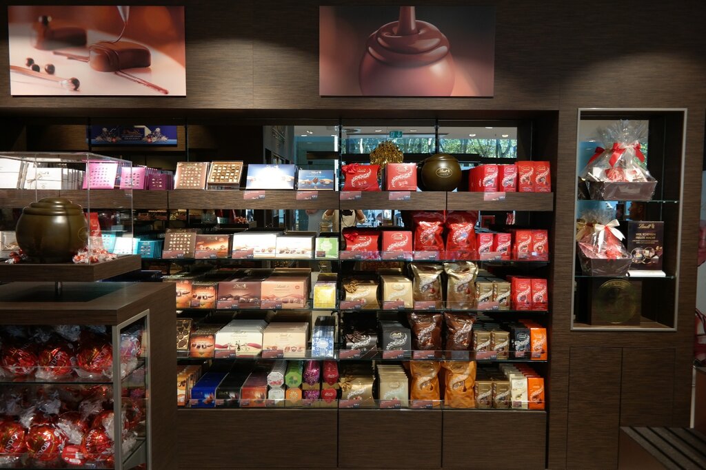 Kuruyemiş, atıştırmalık, kuru meyve Lindt Boutique Köln, Köln, foto