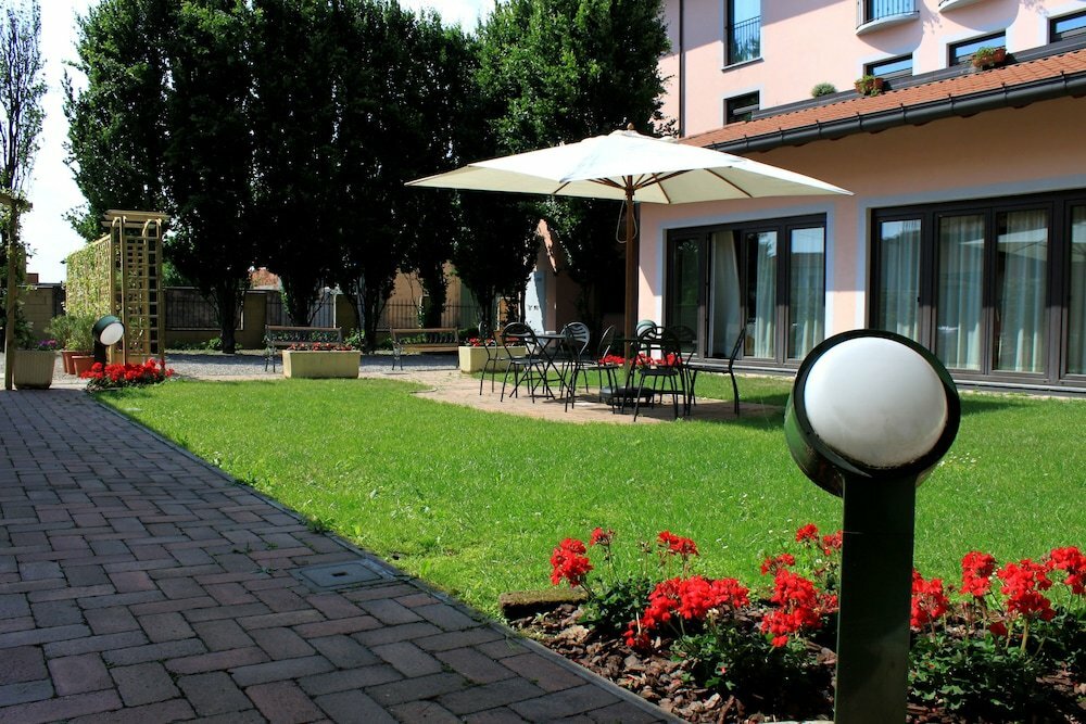 Otel Scia& 039; On Martin, Lombardiya, foto