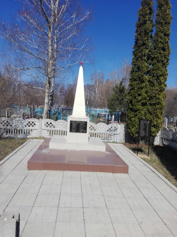 Anıt, heykel Воинское захоронение в д.П.Круги, Lipetskaya oblastı, foto