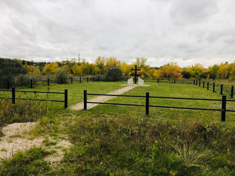 Mezarlıklar Венгерско-румынское кладбище военнопленных, Magnitogorsk, foto