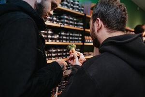 Nua Store (ulitsa 850-letiya No:7), tütün, sigara mağazaları  Vladimir'den