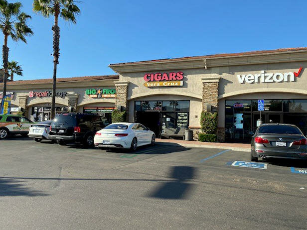 Telekomünikasyon ekipmanları Verizon Authorized Retailer - Victra, Kaliforniya Eyaleti, foto