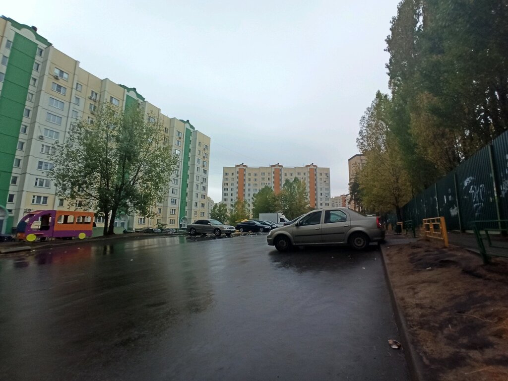 Otoparklar Parking lot, Voronej, foto