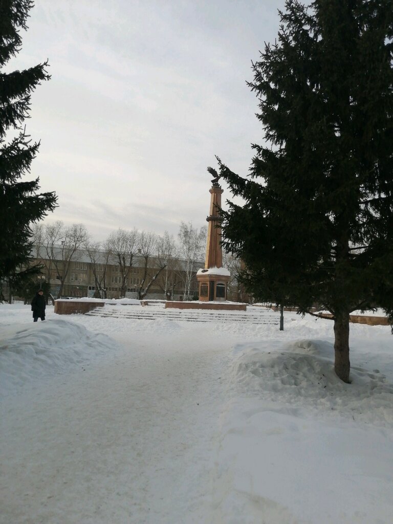 Anıt, heykel Стела памяти героев Отечественной войны 1812 года, Tomsk, foto