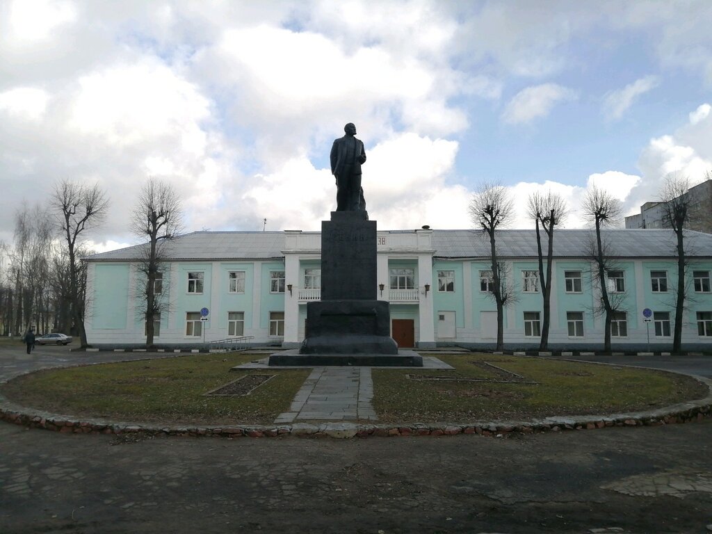 Anıt, heykel В.И. Ленин, Moguilev, foto