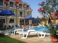 City Eden (Kisfaludy ucta 11,8360 Keszthely,Hungary,), otel  Keszthely'den