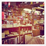 Libreria Cento Fiori (Via Agostino Ghiglieri No:1, Finale Ligure), kitap mağazaları  Finale Ligure'den