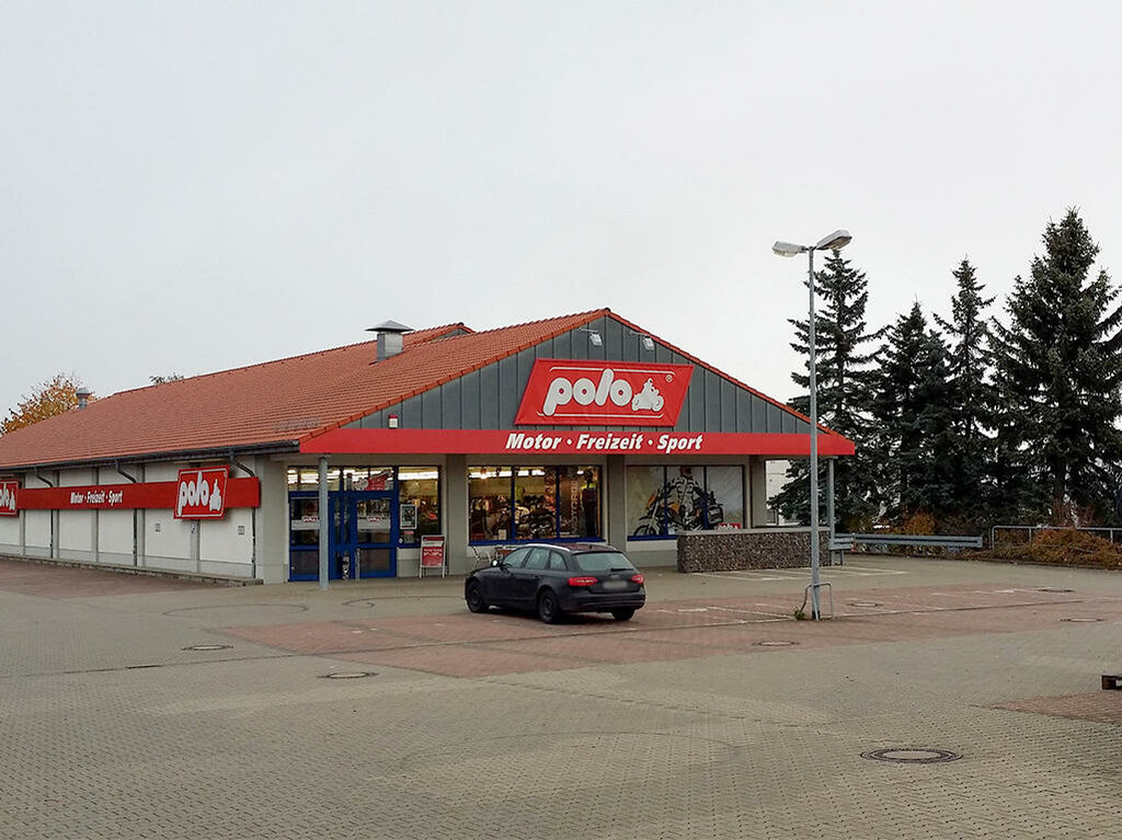 Motosiklet yedek parçaları Polo Motorrad Store Dresden Gompitz, Saksonya, foto