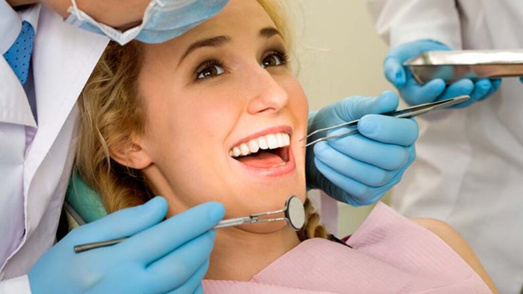 Özel ağız ve diş sağlığı klinikleri ve muayenehaneleri Consultorio Periodoncista Ana Clemencia, Bogota, foto