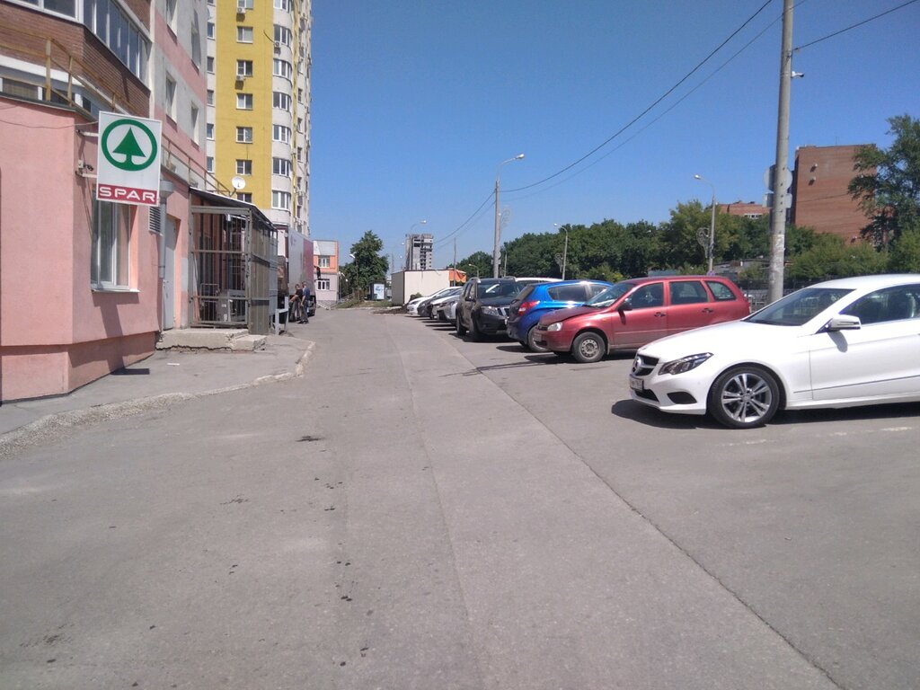 Otoparklar Parking lot, Samara, foto