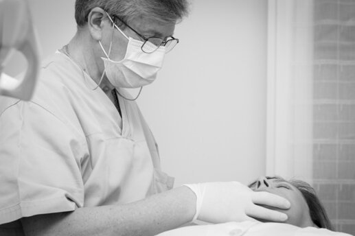 Özel ağız ve diş sağlığı klinikleri ve muayenehaneleri Dr. Marin Federico, Lugano, foto