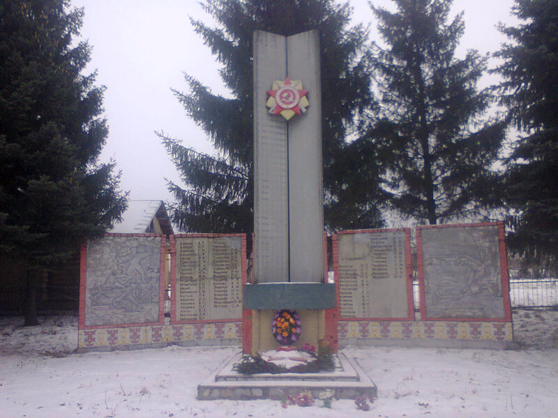 Anıt, heykel Обелиск погибшим воинам в Великой Отечественной войне, Çuvaşya, foto