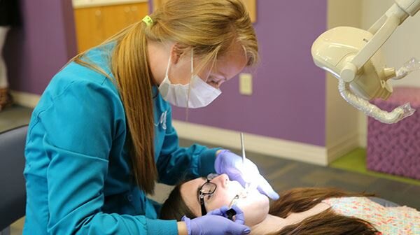 Özel ağız ve diş sağlığı klinikleri ve muayenehaneleri Maple Orthodontics, Ohio Eyaleti, foto